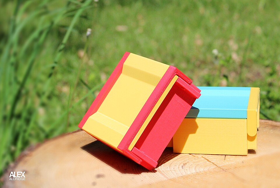 Weatherproof Locking Handle Storage Box