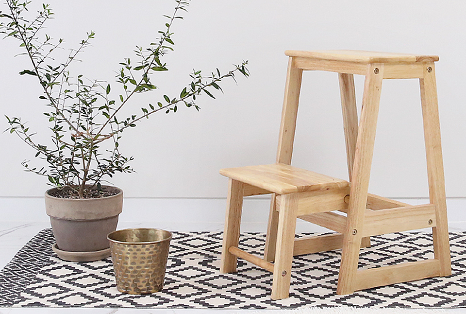 Solid wood 2-tier folding step stool