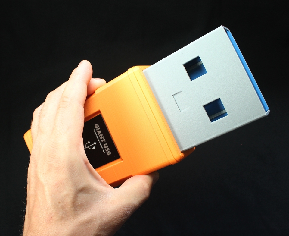 3D Giant USB Storage Box Container