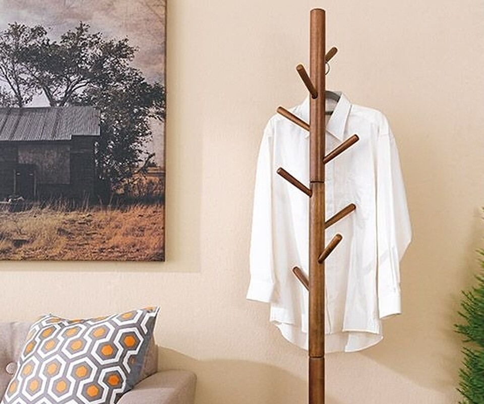 TP-083 Solid Wood Hanger Stand Hanger