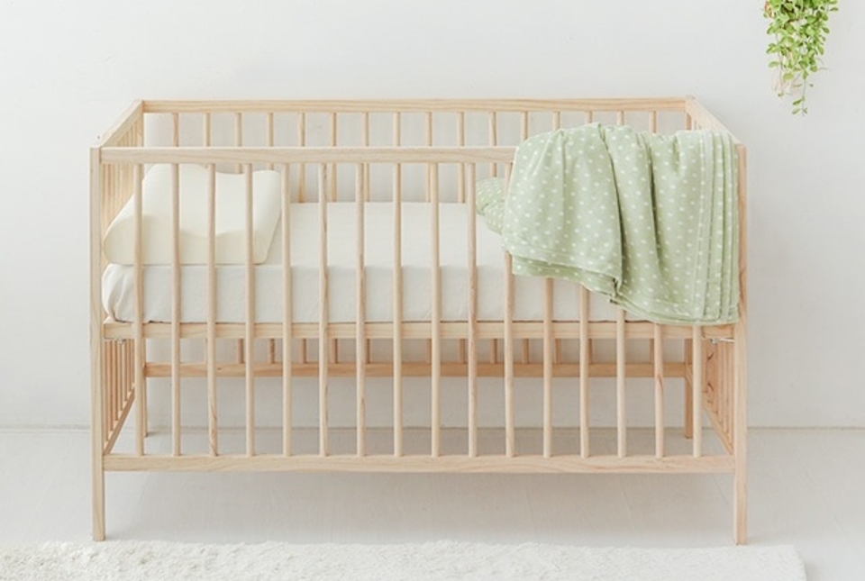 NINO solid wood cot